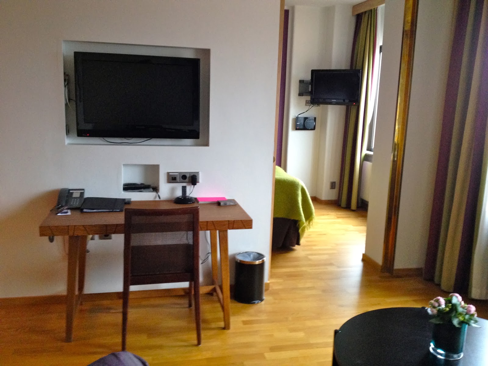 Clarion Wellington! Supert hotell i Stockholm med fika og middag ...