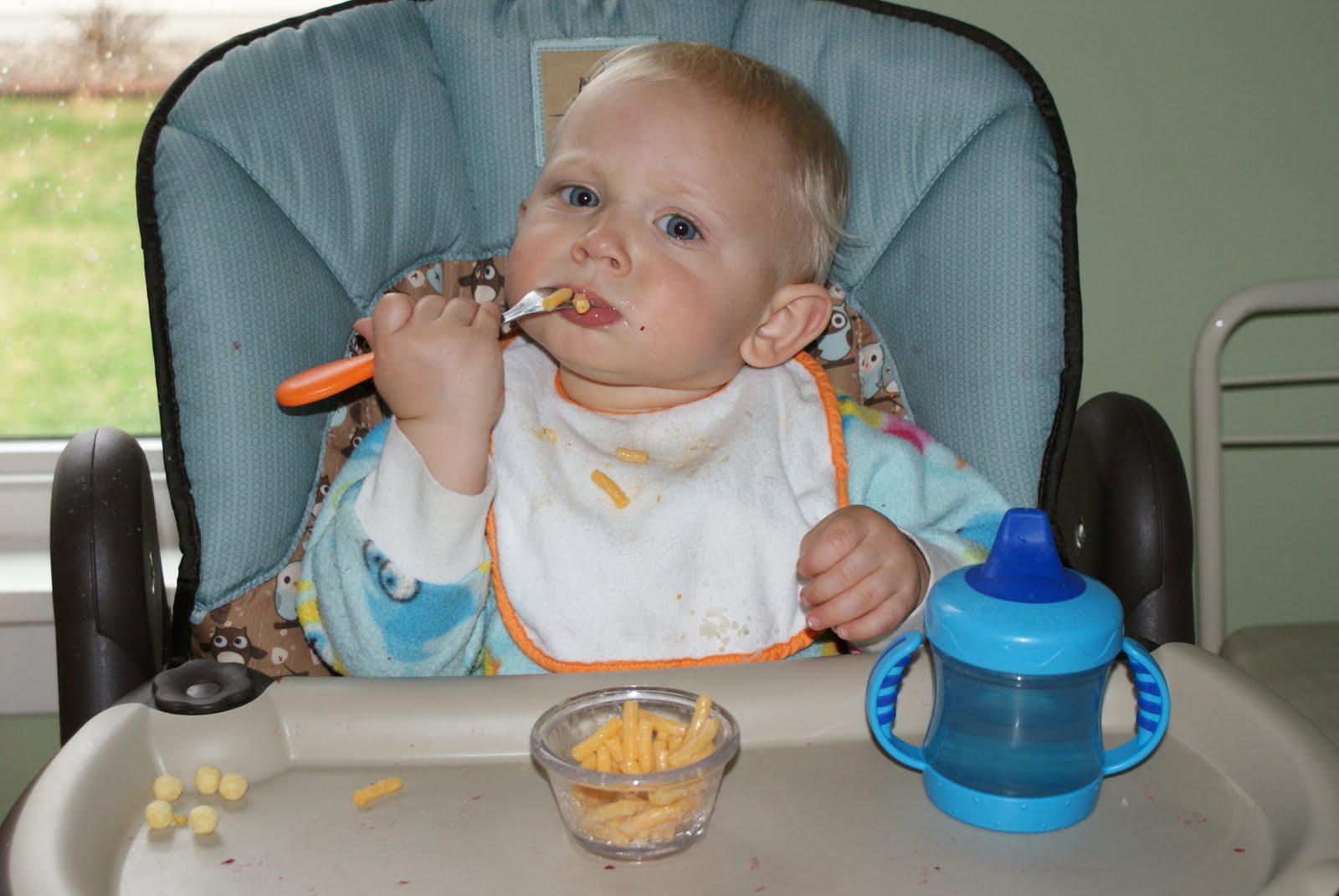 A Day in the Life of a Five Foot Mama: Baby Brag #1- My baby ate with a ...