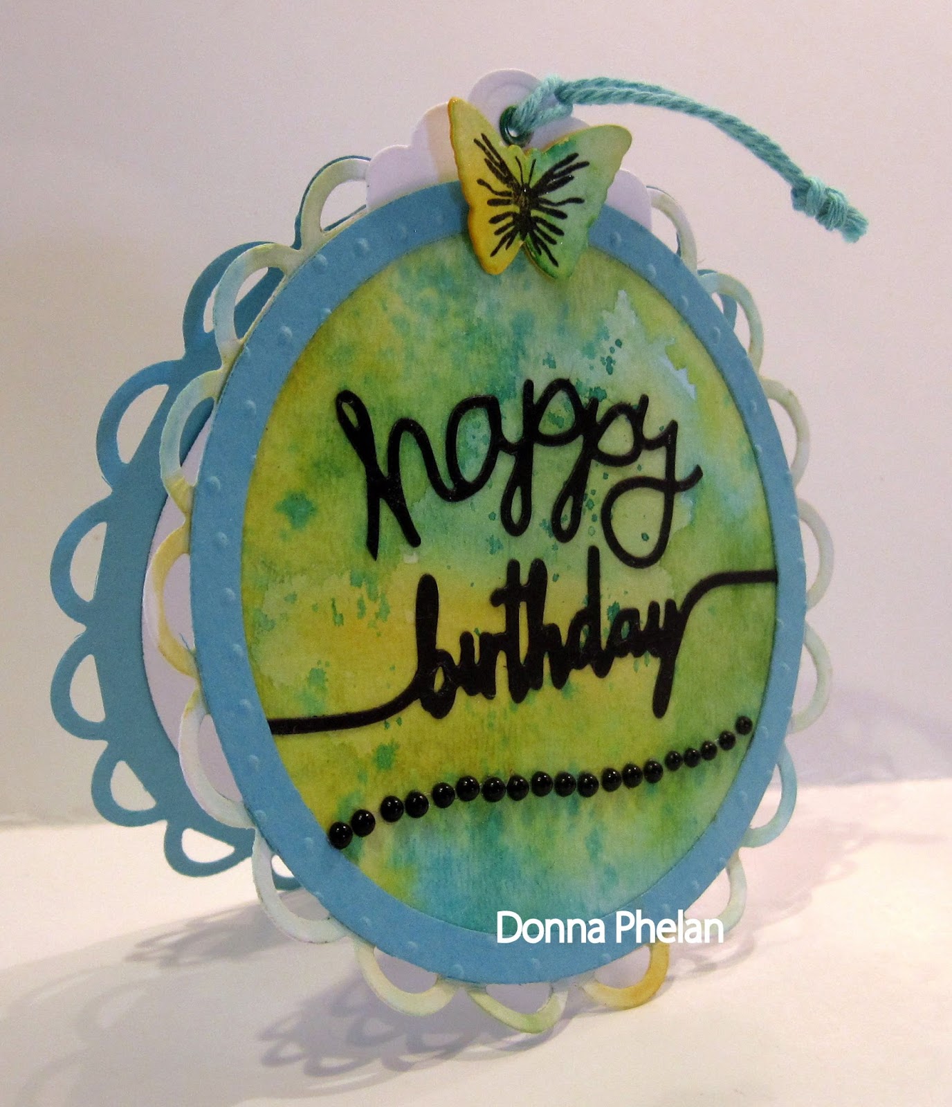 Crafting By The Beach: Round Happy Birthday Card/Tag