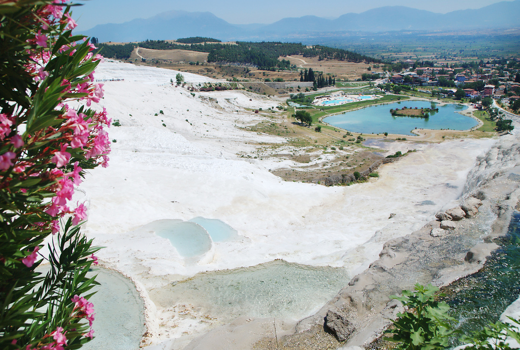Pamukkale hot springs, Turkey by Zubi Travel