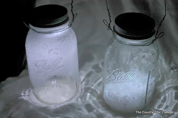Totally Tutorials: Tutorial - How to Make a Solar Mason Jar Lights