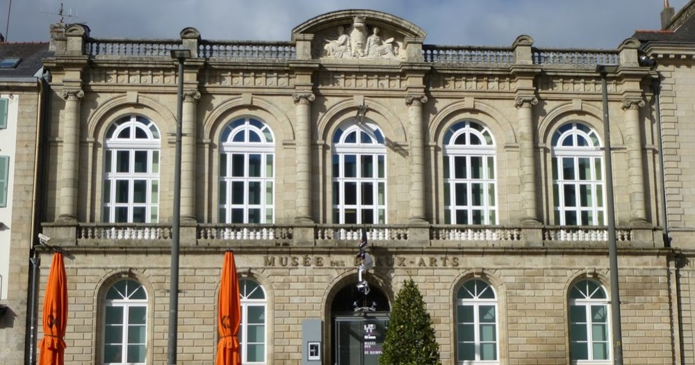 BRETAGNE - Finistère 29: QUIMPER - Place Saint-Corentin, le Musée des ...