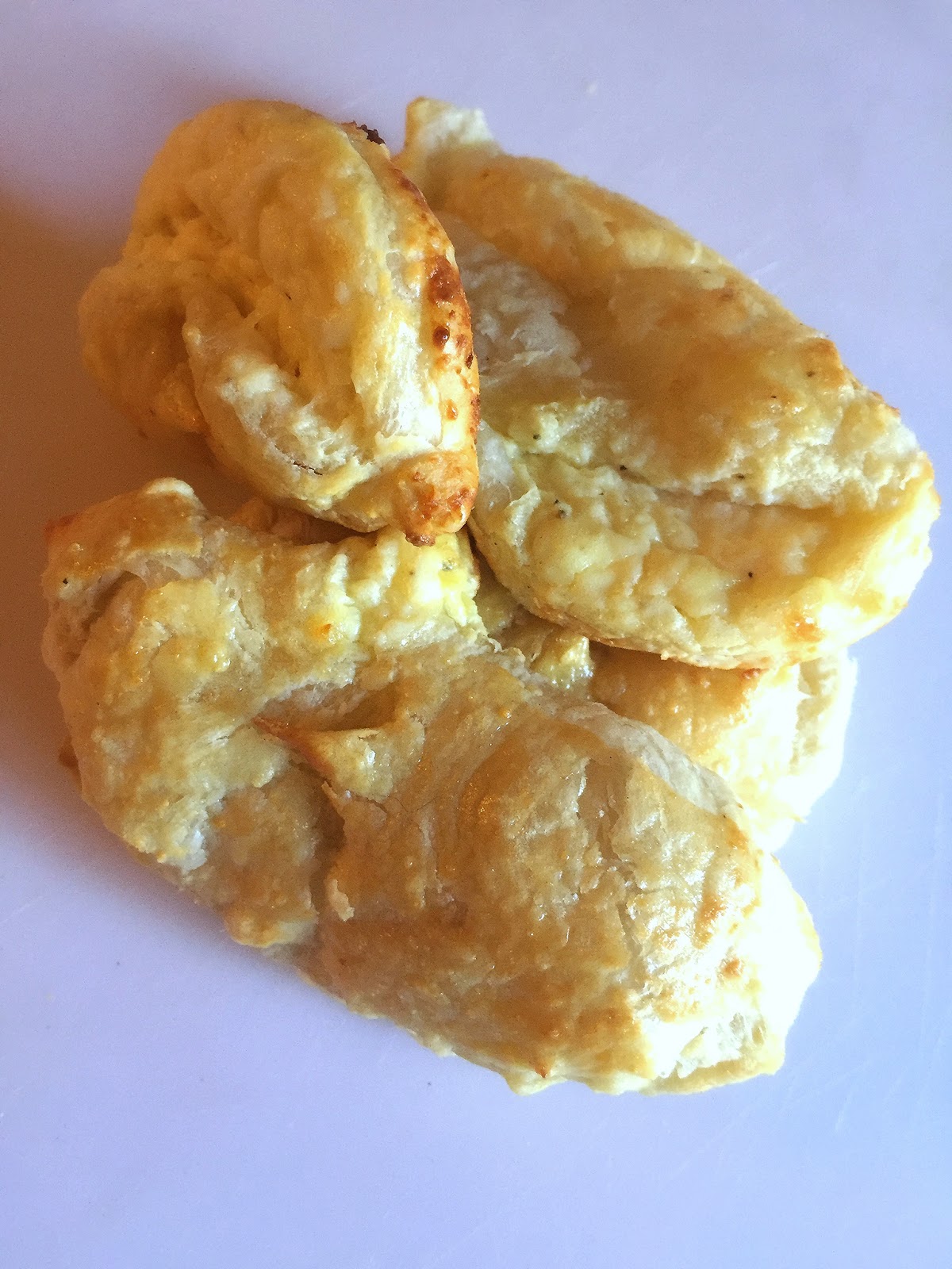 The Suburban Single Mom: Pastizzi A Savoury Pastry From Malta