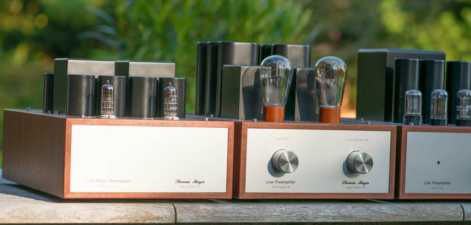 VinylSavor: Preamplifier in Mahogany
