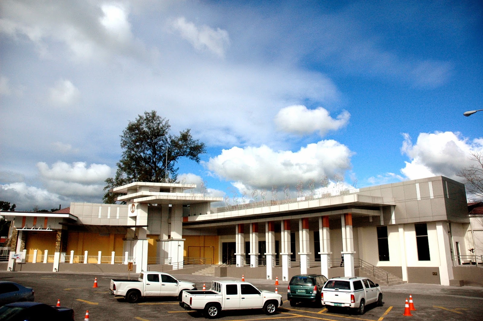 DUDE FOR FOOD: Upping the Ante Up North at Widus Hotel & Casino