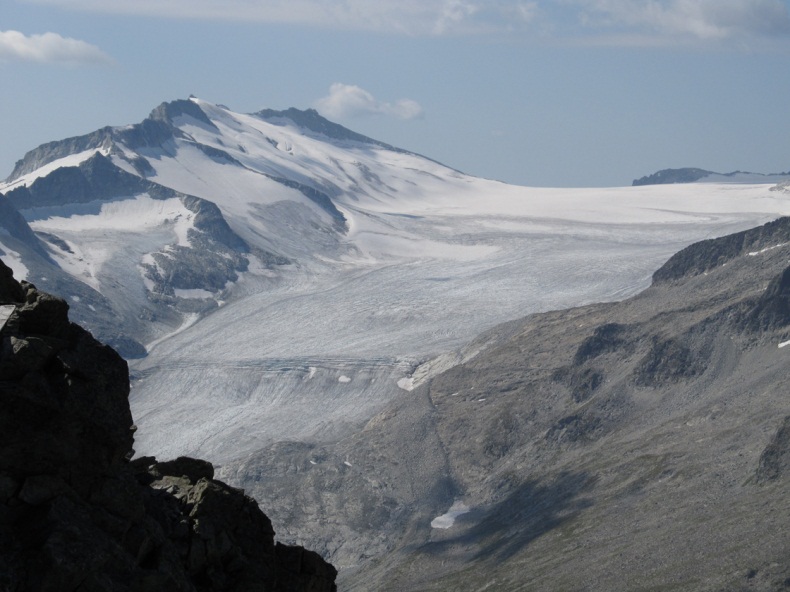 Escursionismo a 360°: Il Sentiero dei Fiori e Cima Payer (EEA)