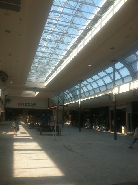 The Amazing Toyland: Great Lakes Mall celebrates 50 years by remodeling