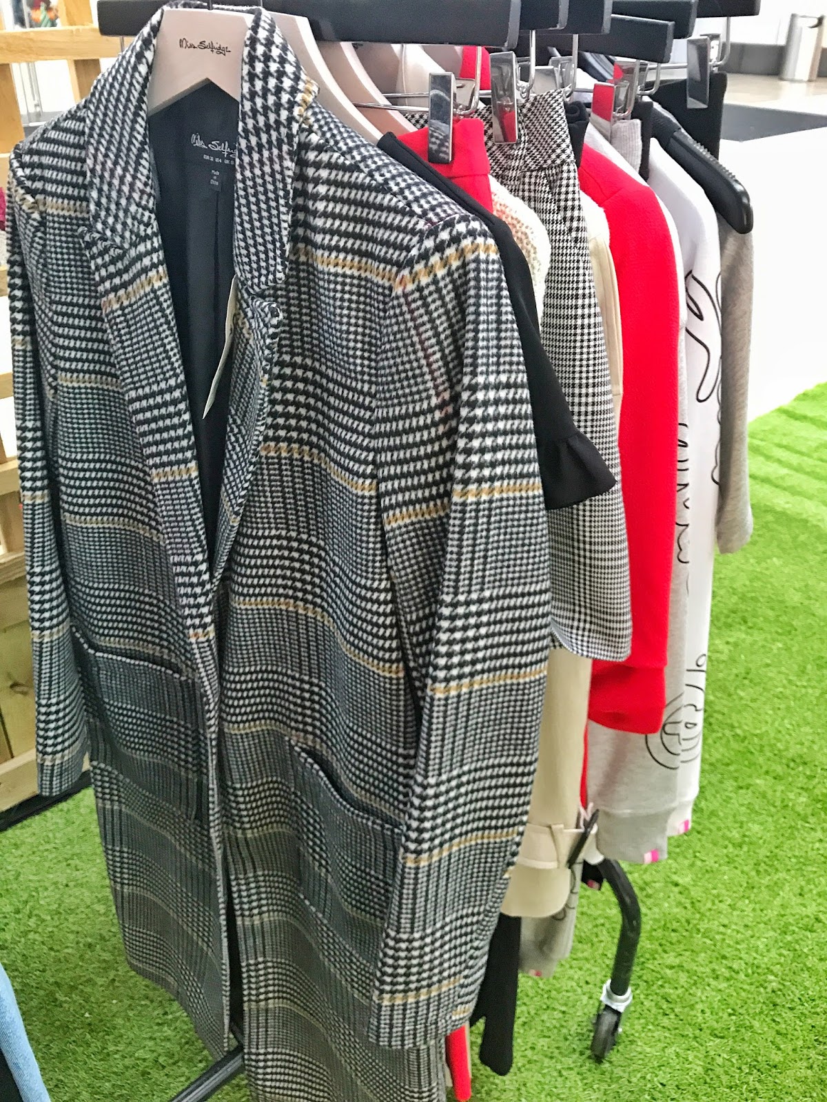 intu Style Garden AW17 - The Life of a Social Butterfly intu Style ...