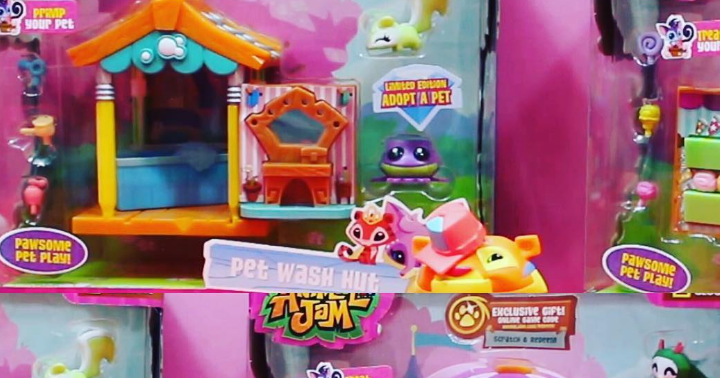 The Animal Jam Whip: Animal Jam Pet Wash and Cotton Candy Hut Toys