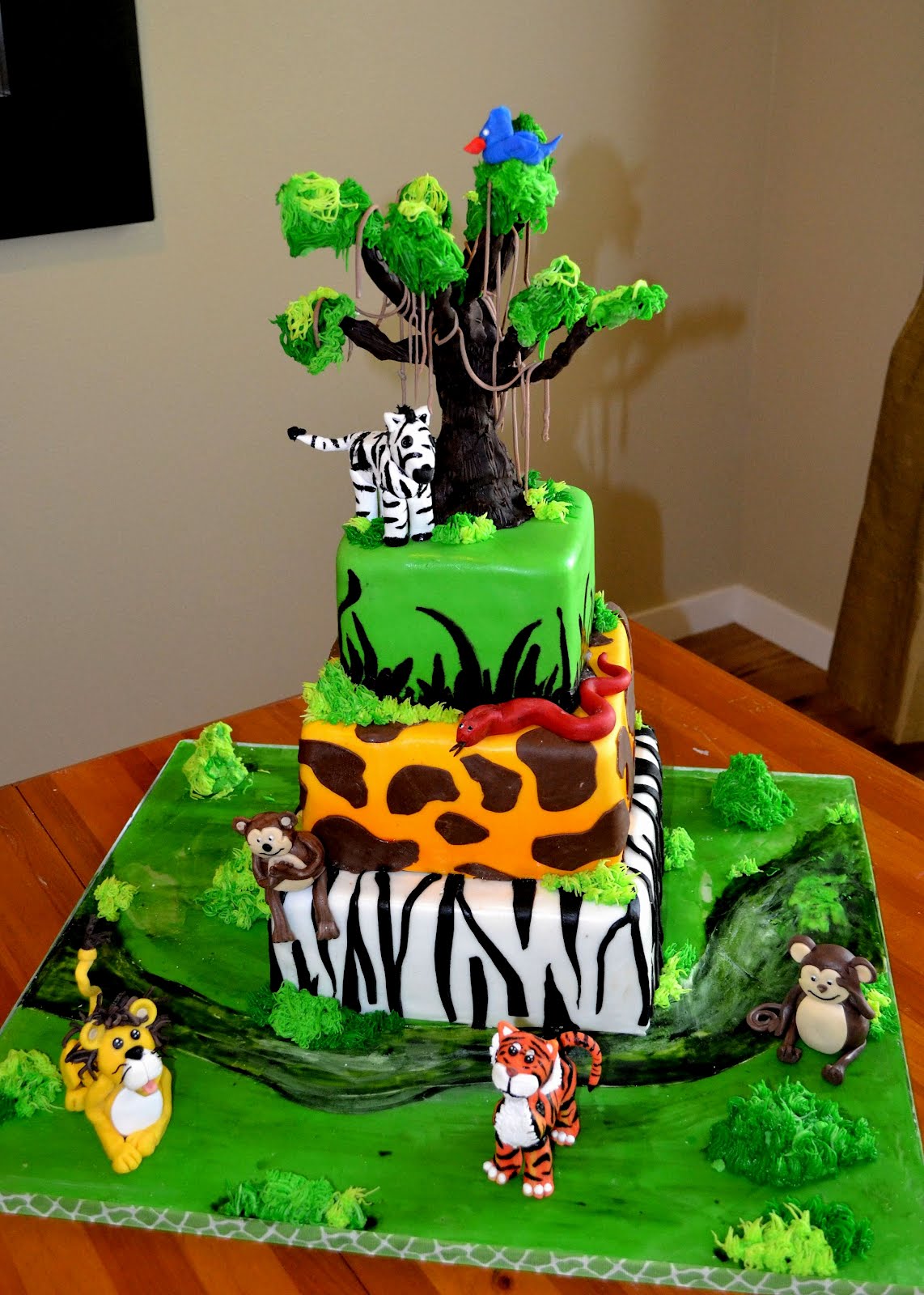 The Shank Family: A Safari Theme Birthday Cake!