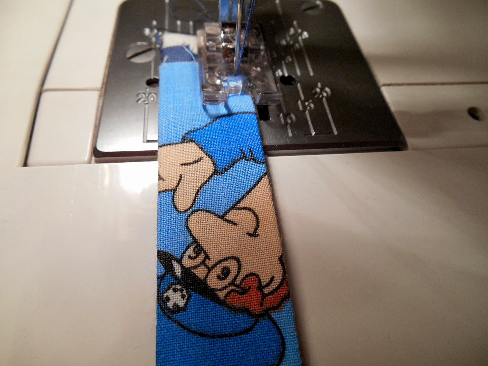 handmade by eva rose: Postman Pat Vintage Fabric - Kids Art Bag Tutorial