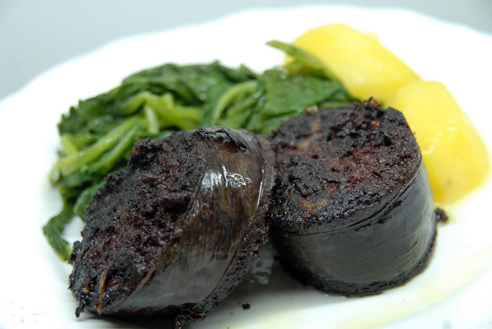 à minha moda!: Morcela da beira salteada