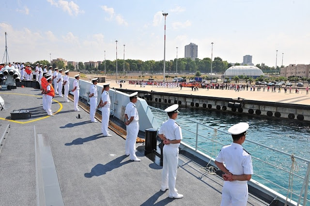 Asian Defence News: Chinese PLA Navy ship Linyi -547- arrives in ...