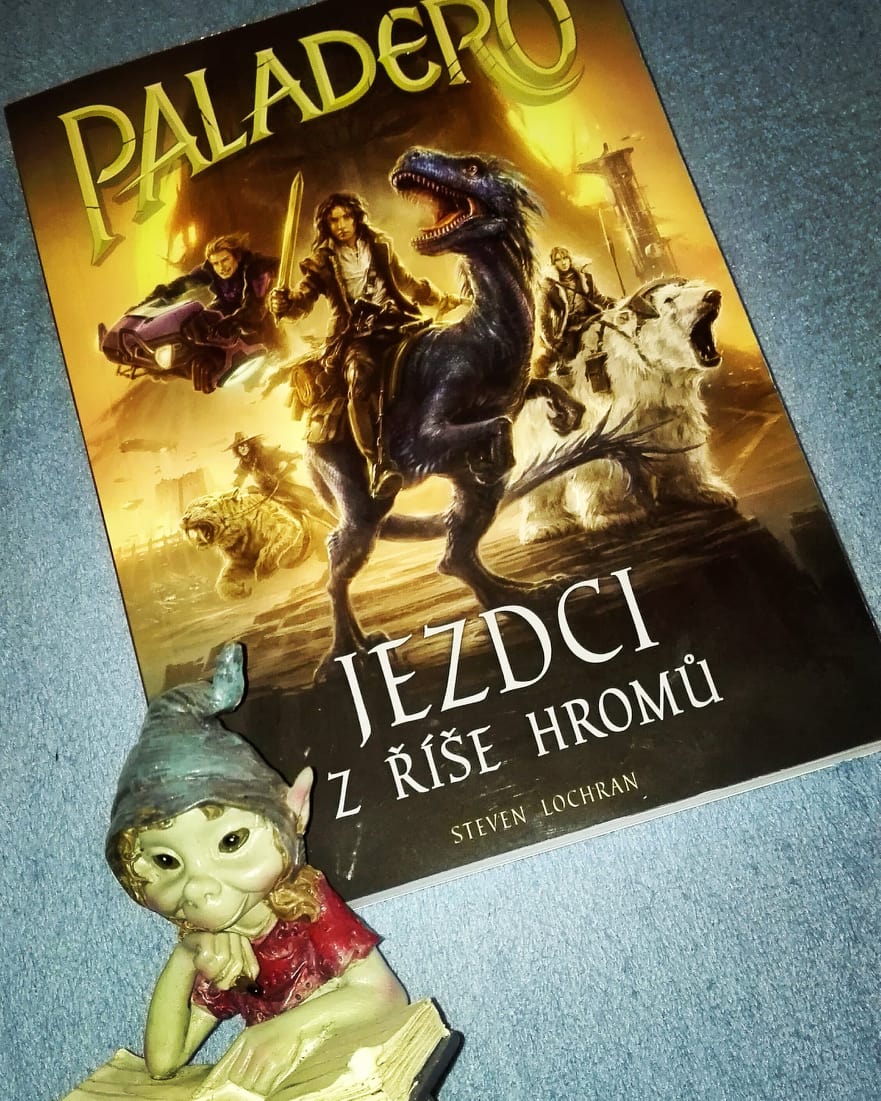 Joe Black Books: Recenze: Jezdci z říše hromů (Paladero 1)