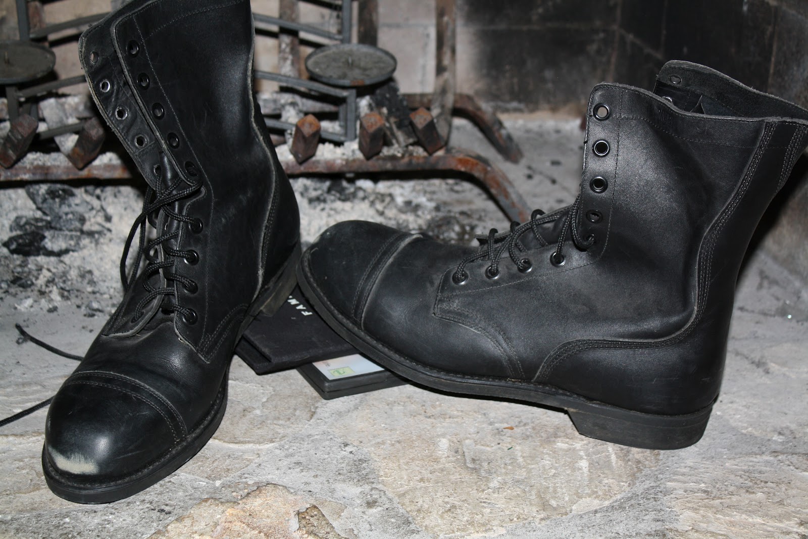 vintage and old school: vintage work boots,jackets