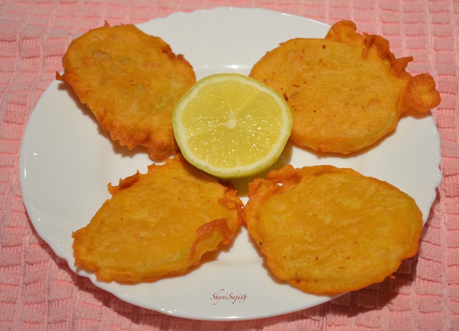 My Cooking Experiments.........: Potato Friteres / Potato Bajji (Aloo ...