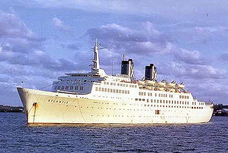 Woolshed 1: Agricultural history in New Zealand. Herd testers. Tony and ...