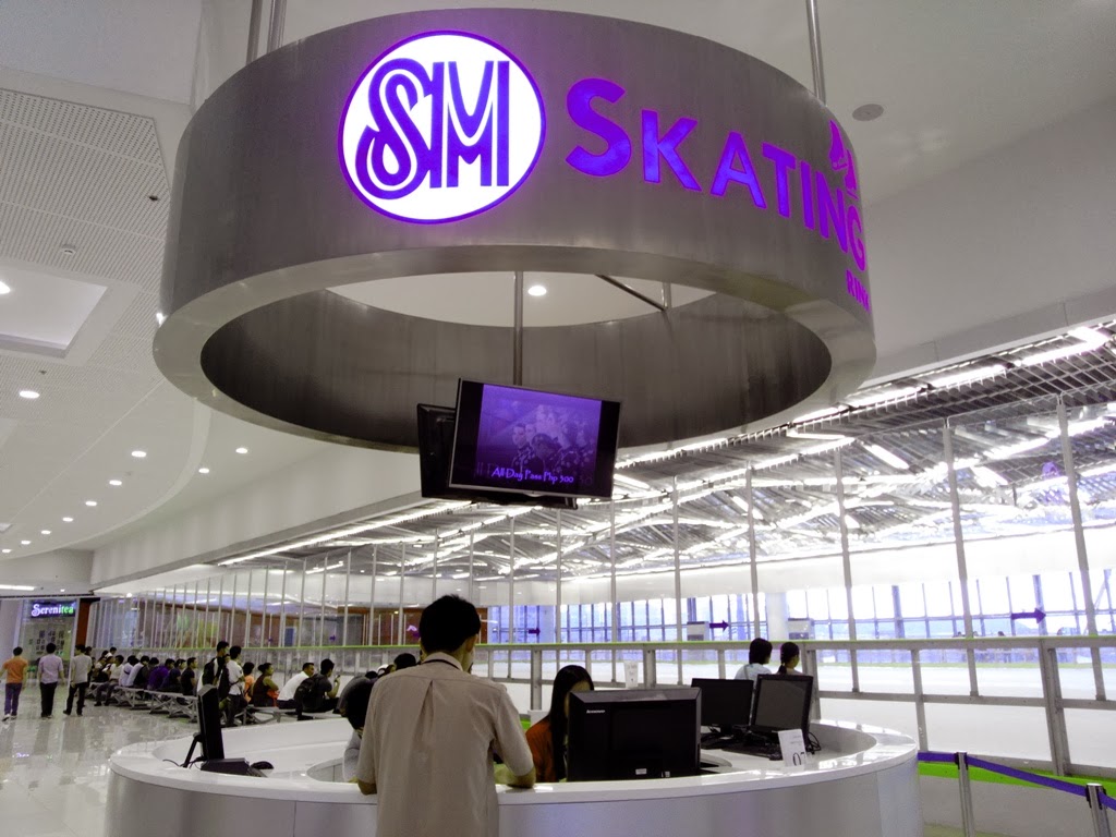 Welcome to the SM Megamall Fashion MALL