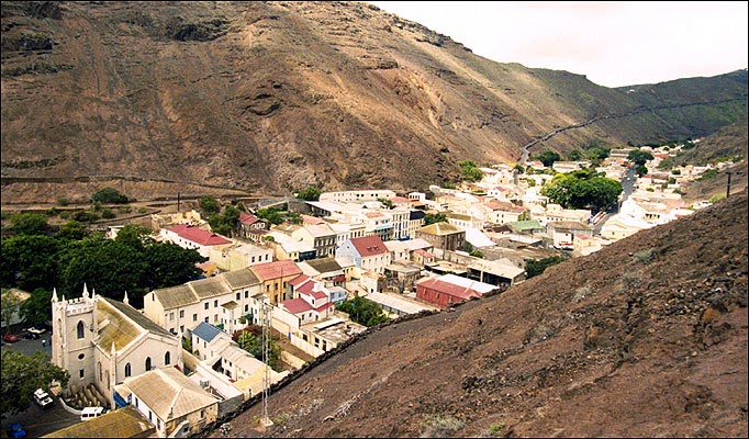 JAMESTOWN, THE CAPITAL OF SAINT HELENA ~ Klima Naturali™