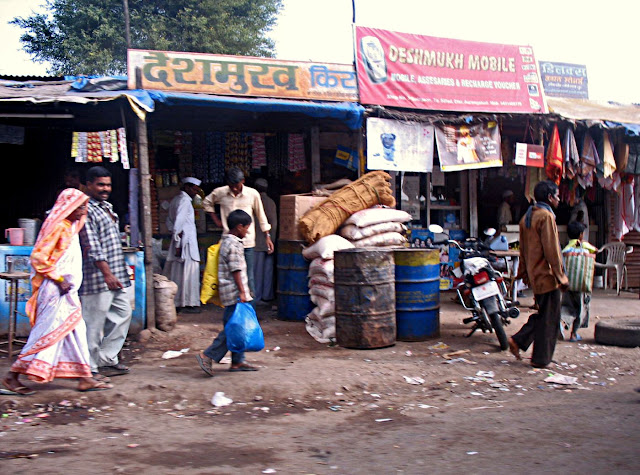 Stock Pictures: Small Retailers in India