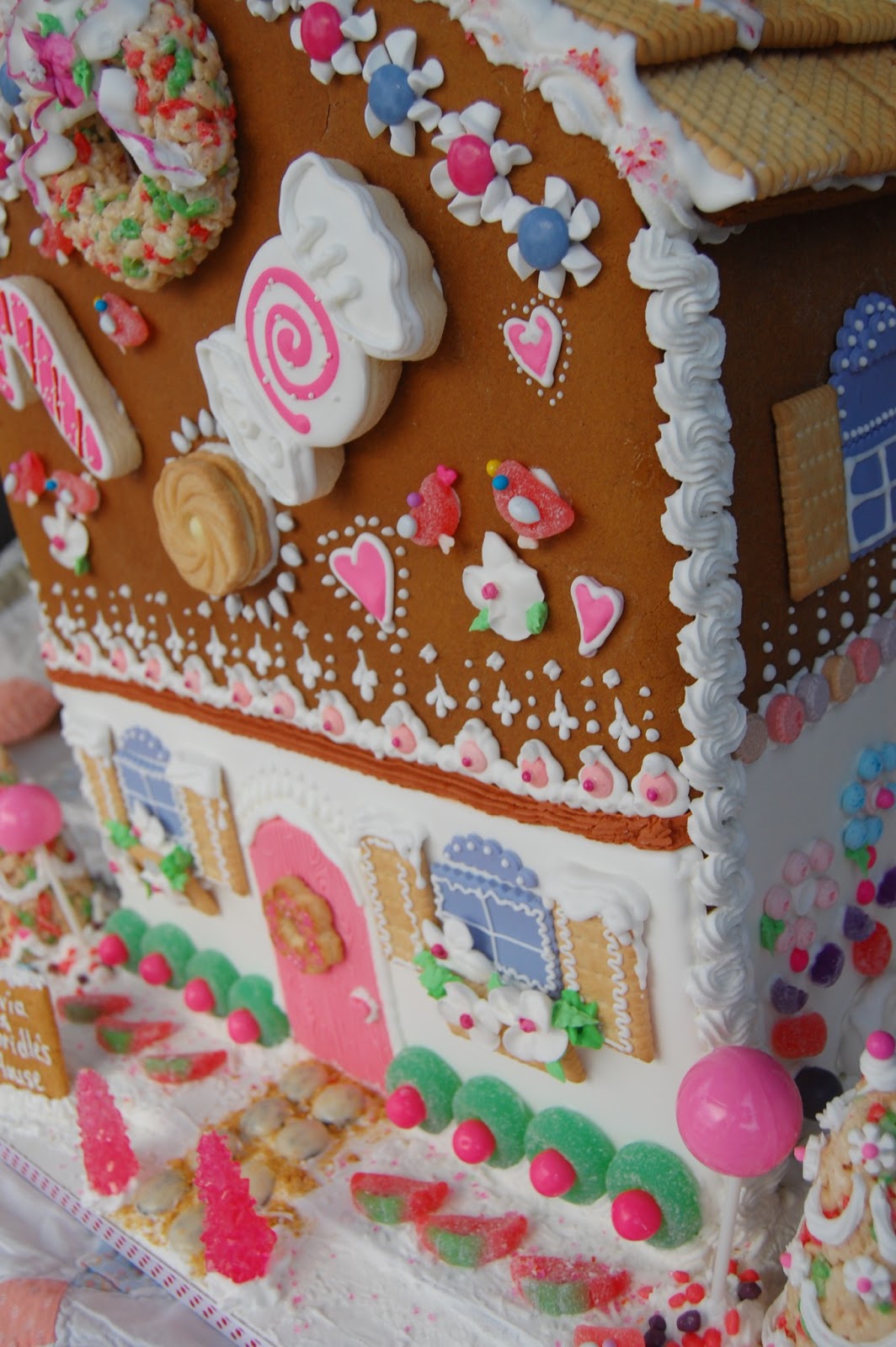Cakes & Confections: Gingerbread Dream Home