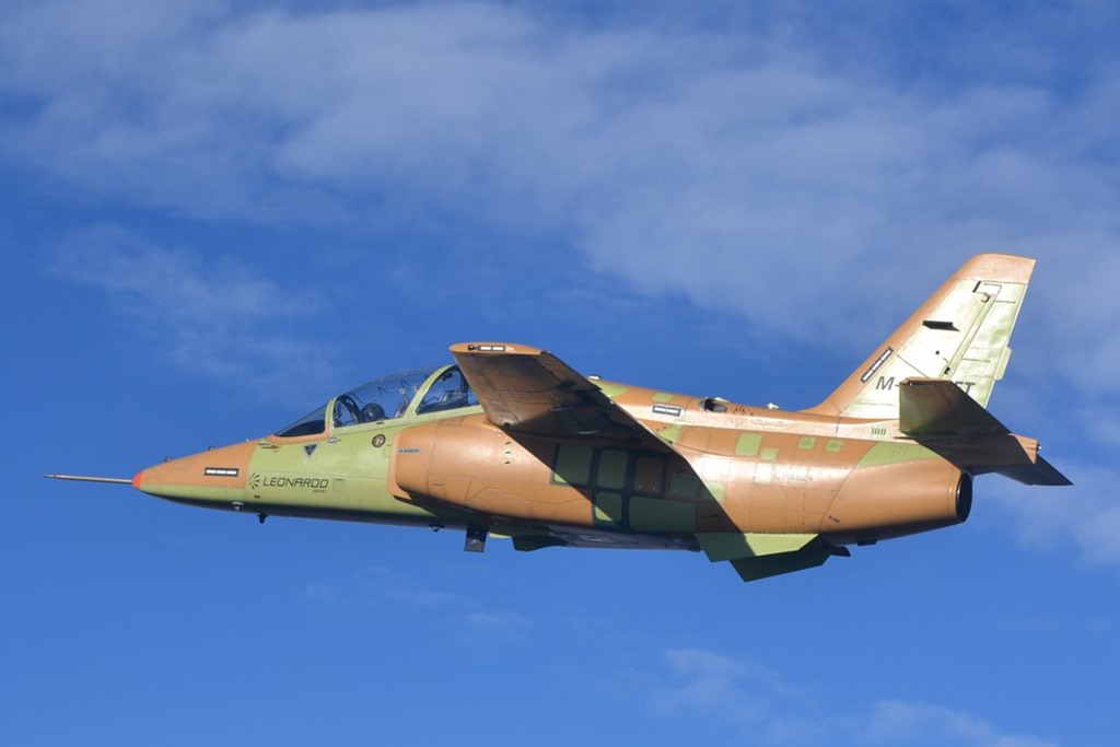 FIRST M-345 PRODUCTION AIRCRAFT MAKES MAIDEN FLIGHT - Blog Before ...