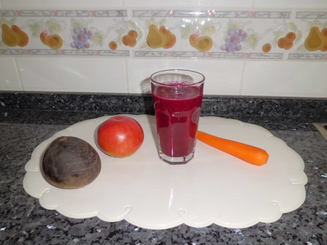 O Cantinho da Naica: Sumo três sabores