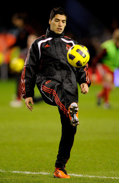 All Football Players: Luis Suarez Urugua Young Football Player Profilr ...