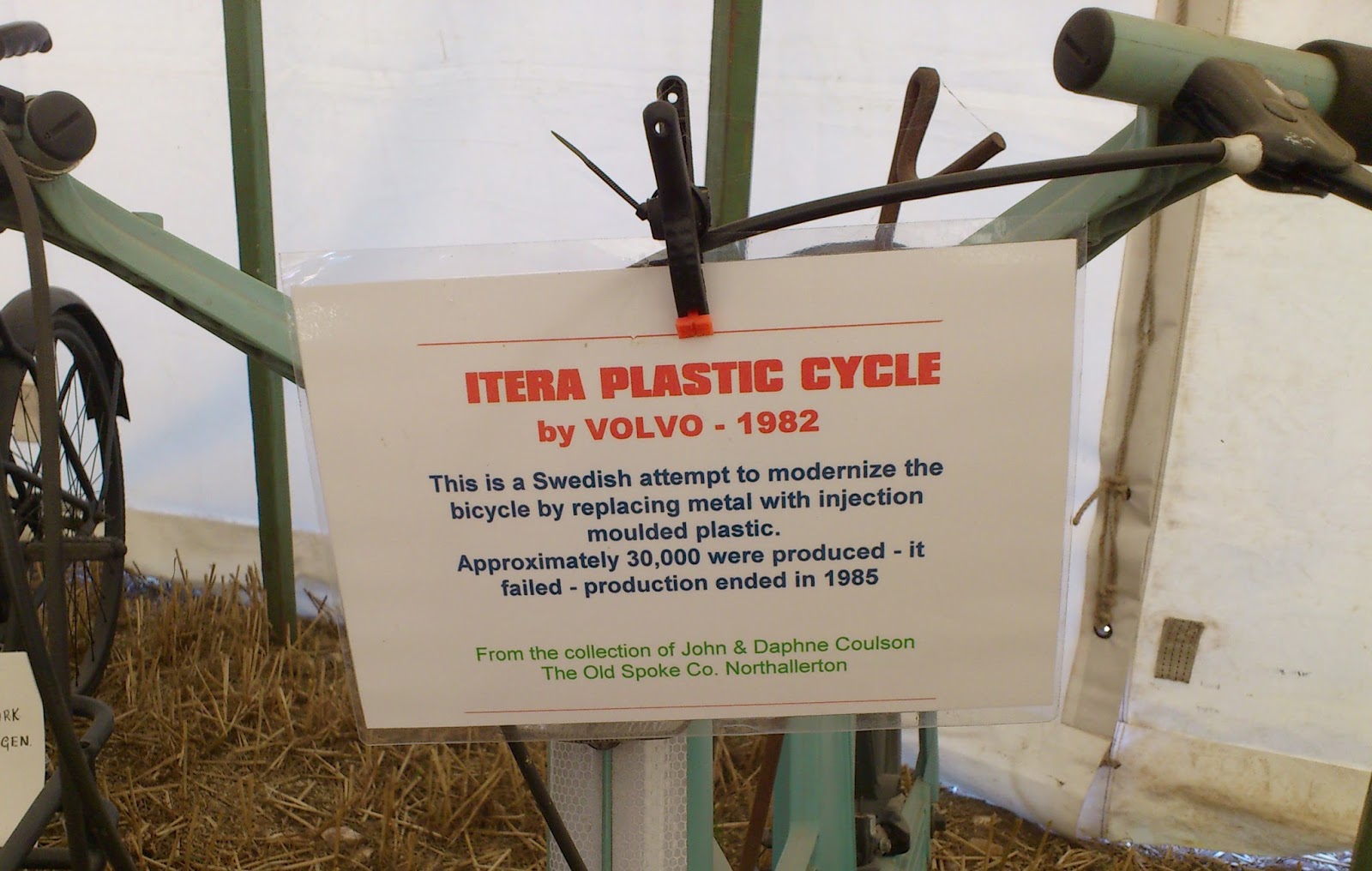 Museum of Design in Plastics: Itera plastic bike