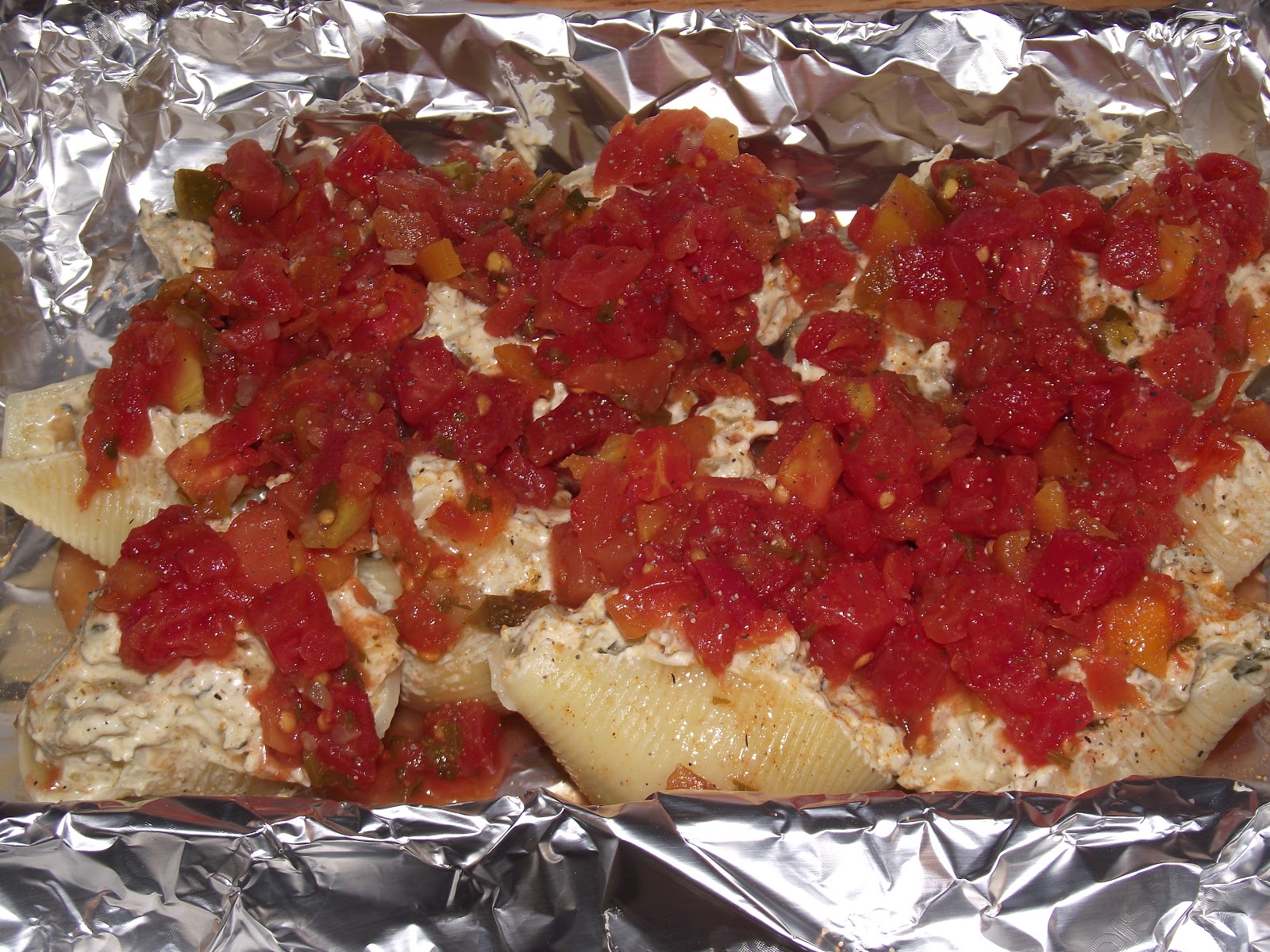 The Unabashed Kitchen Wench: Green Chile Stuffed Shells