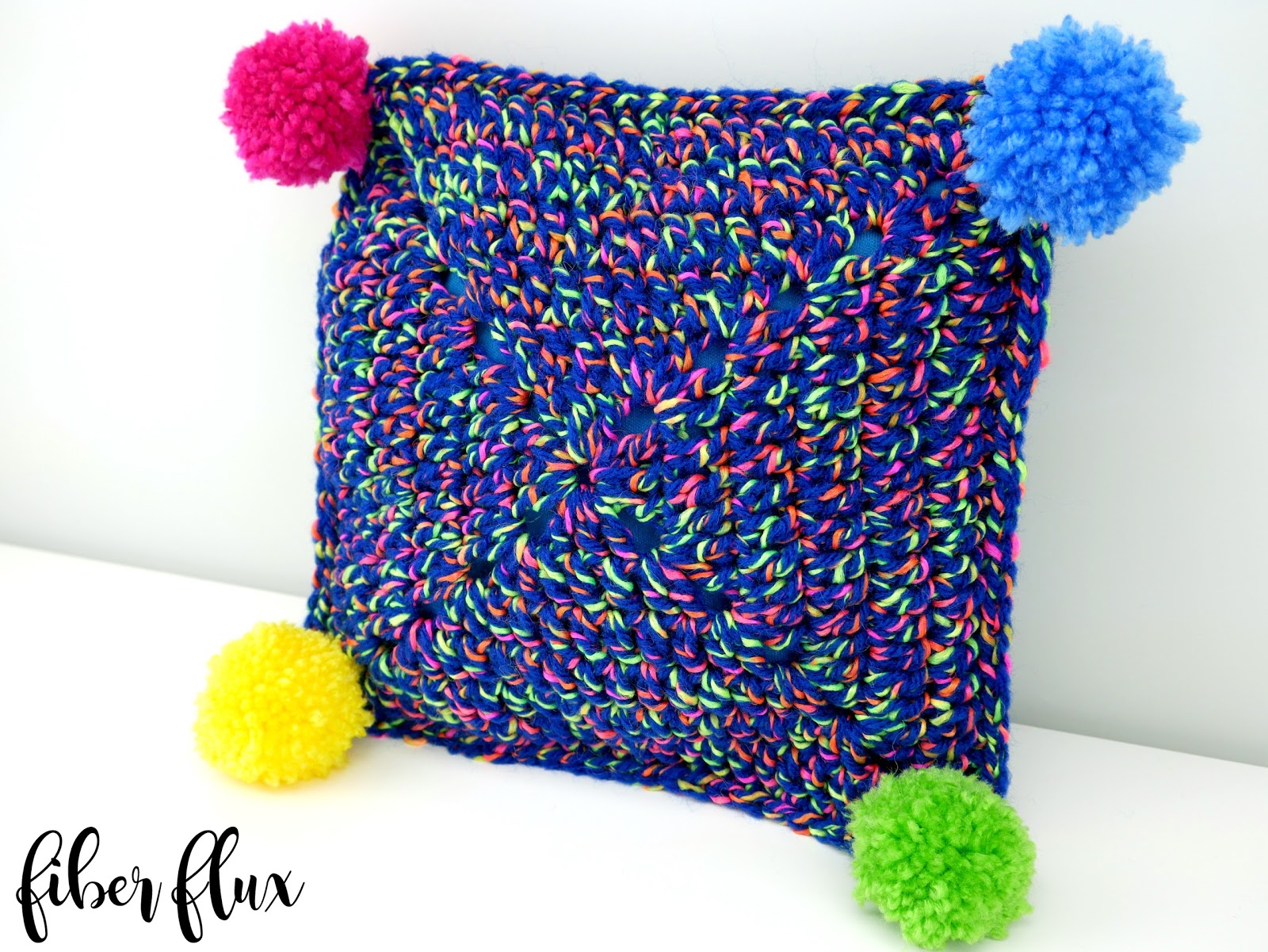 Fiber Flux: Free Crochet Pattern...Party Time Mini Pillow!