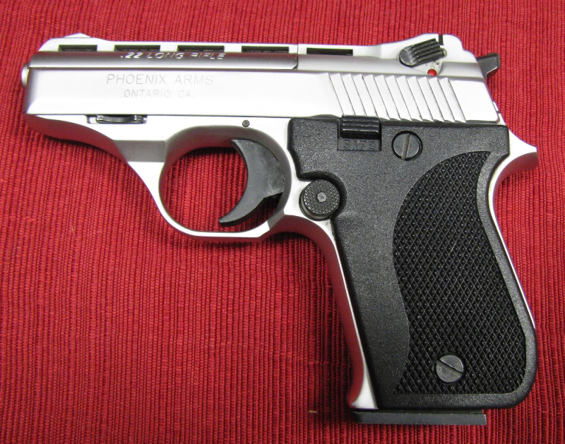 Southpaw Sleuth: Review of the Pheonix Arms HP22A Handgun