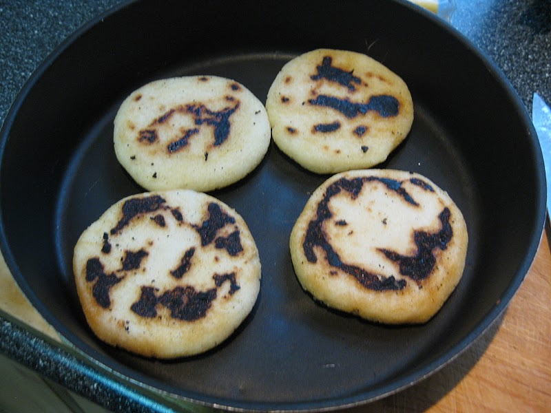 Food Lust People Love: Arepas with Pulled Pork and Black Bean Corn Salsa