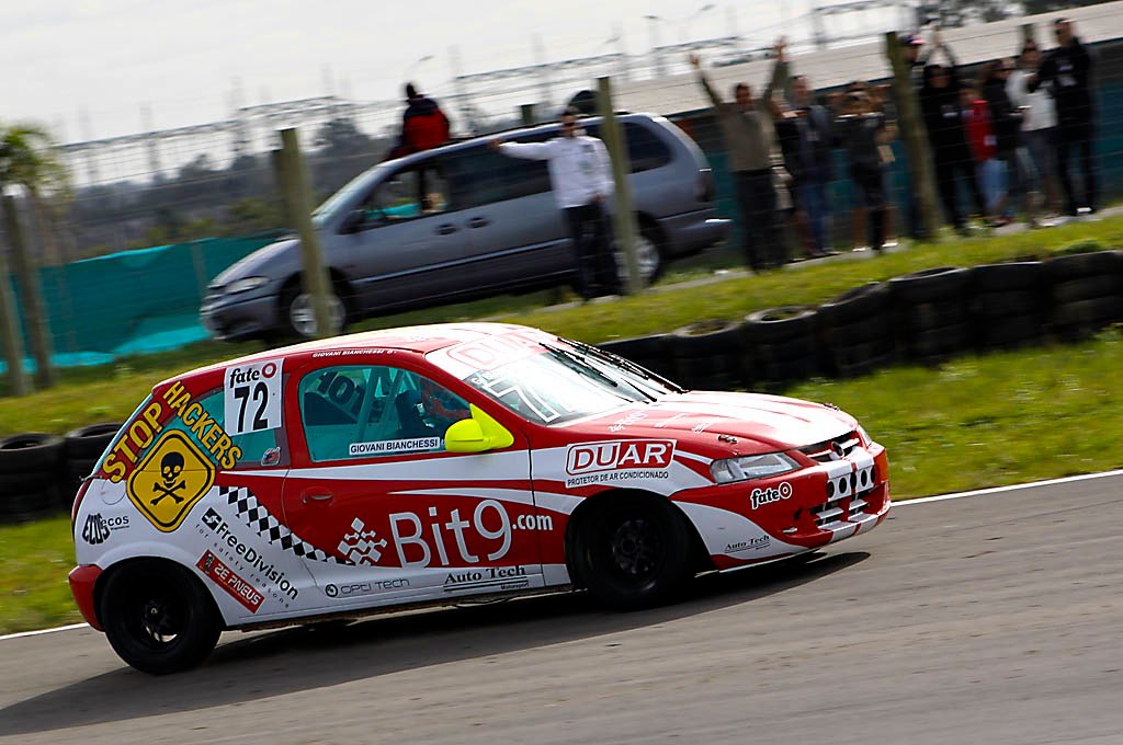 Yankee Hacker: The Bit9 race car team