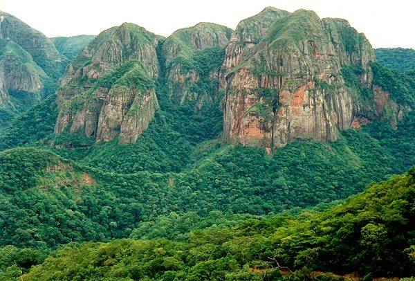 Bolivia: Parque Nacional Amboró Sur (ANMI)