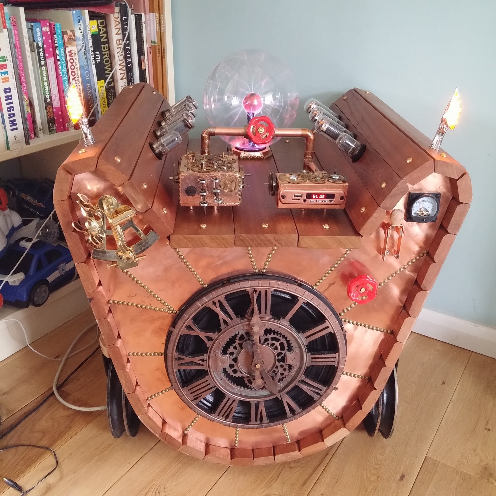 Electronics, Valves, Steam, Speakers and Stuff: Steampunk Speaker Project