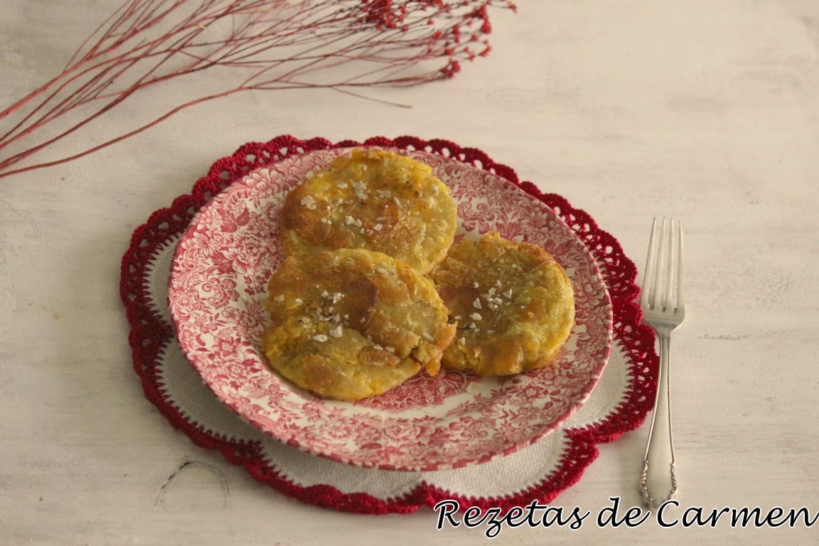 Plátano frito o patacón.