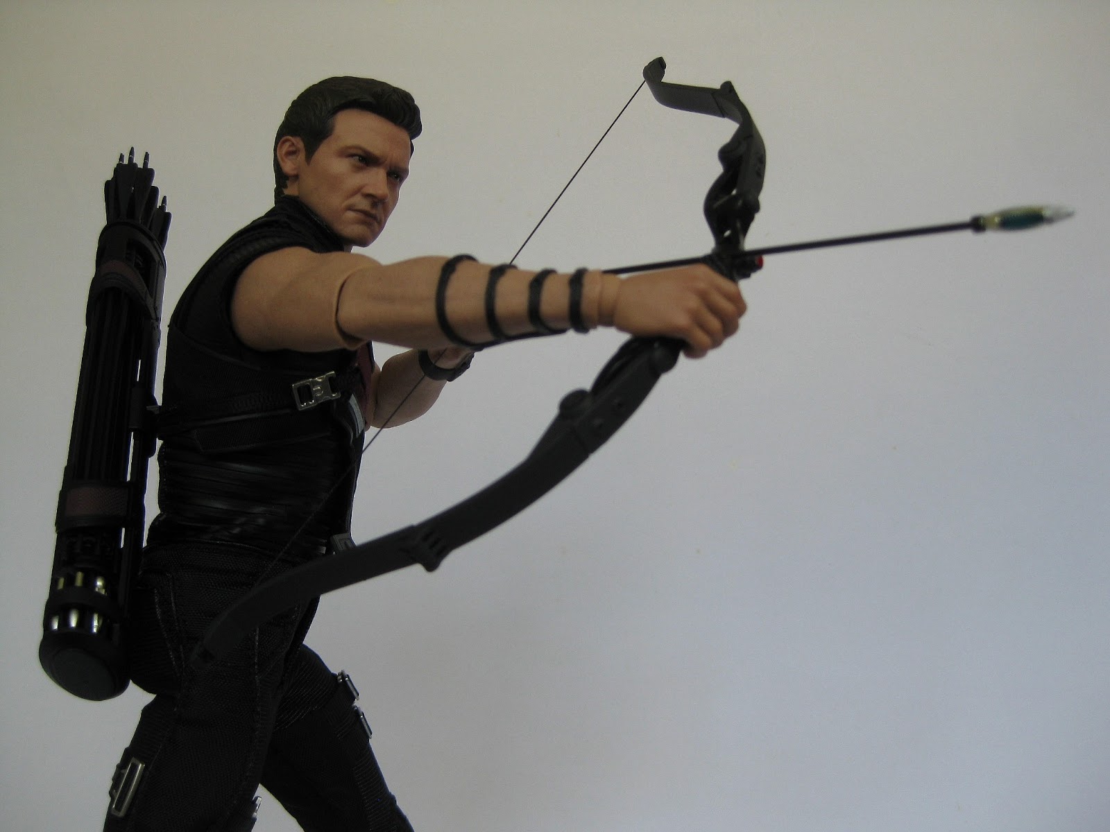 deSMOnd Collection: Hot Toys "Hawkeye" in The Avengers Pt.2