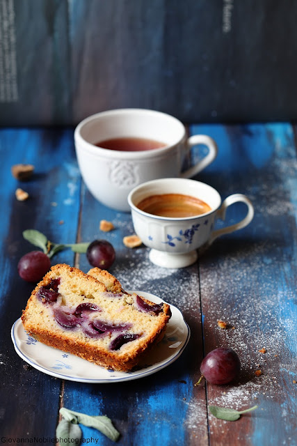 Cake con uva nera e yogurt - la cuoca eclettica