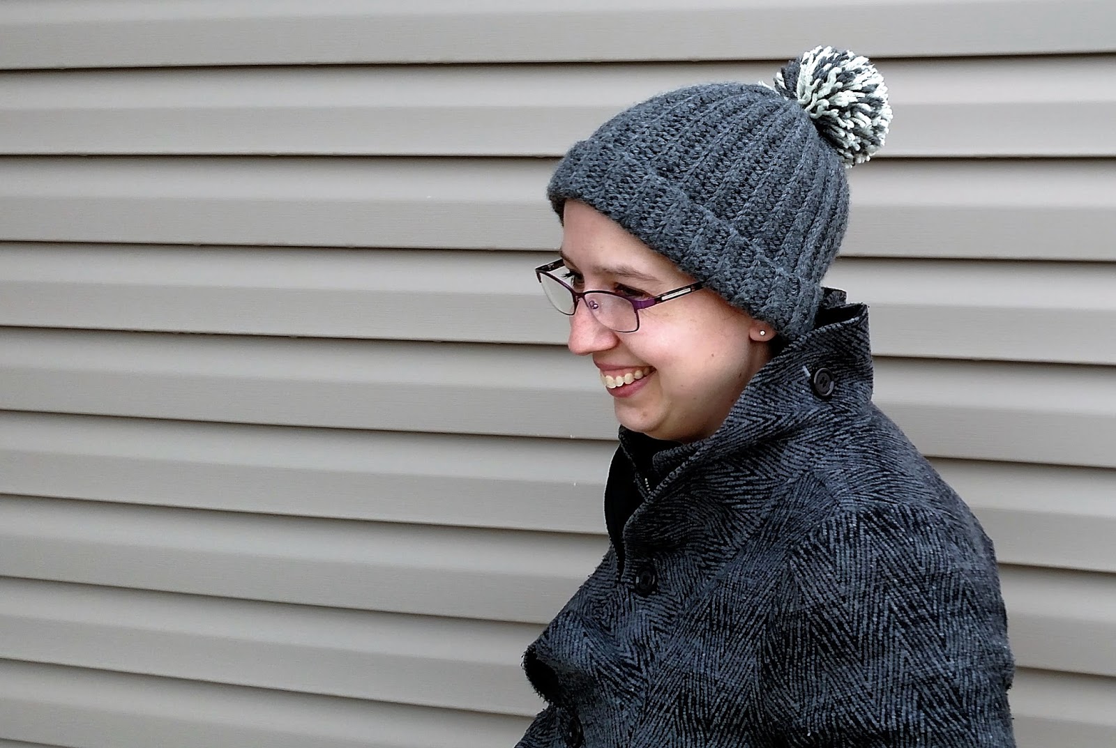Erin's Crafty Endeavors: Grey ribbed hat with poofball