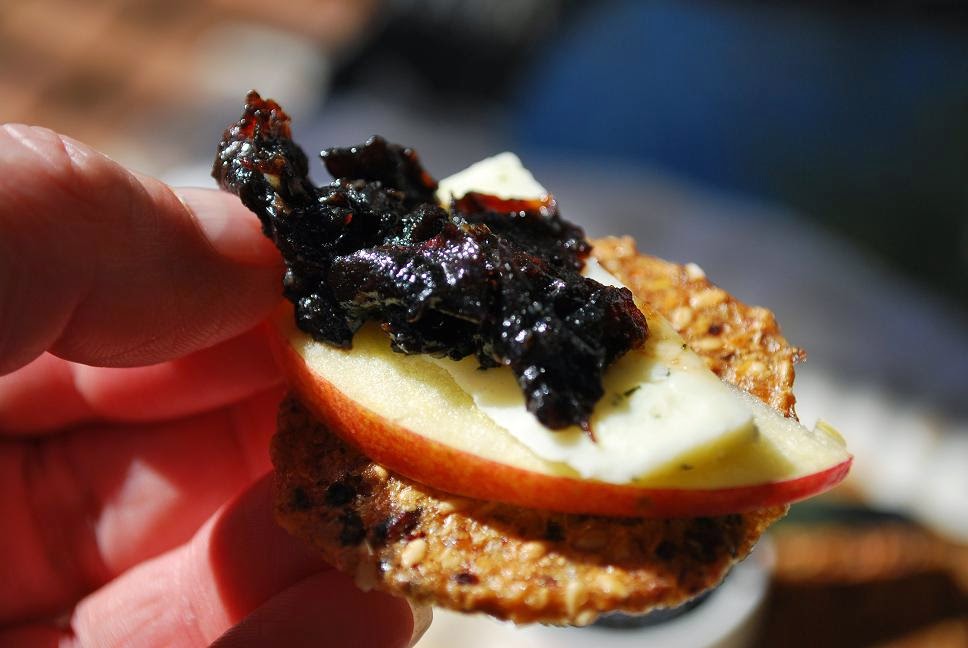 Just the Right Size: Black Onion Jam