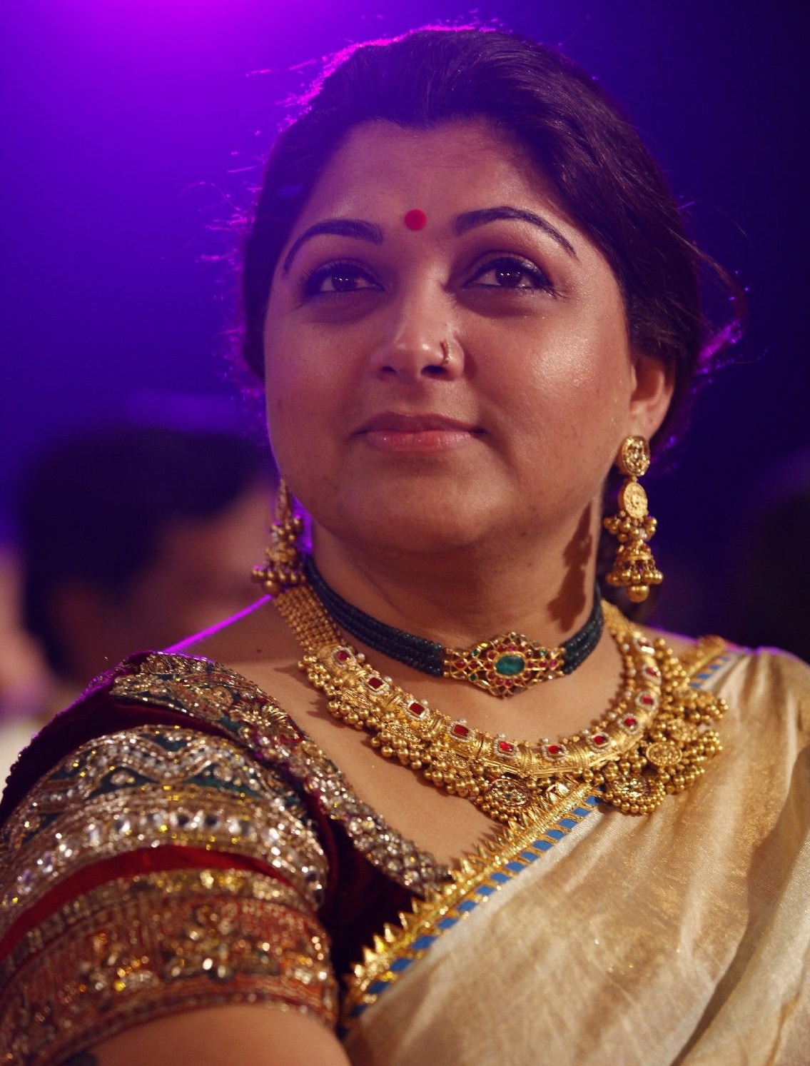 Khusboo Looks Beautiful in her Antique Necklace paired with gorgeous ...