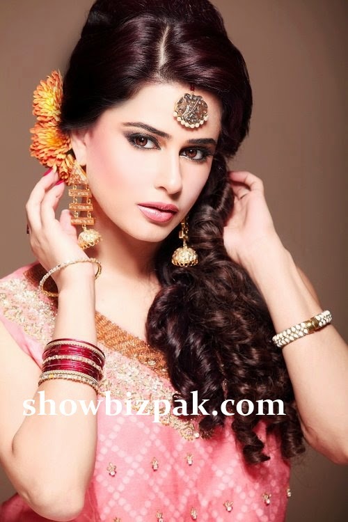 Fashion World: May 2014