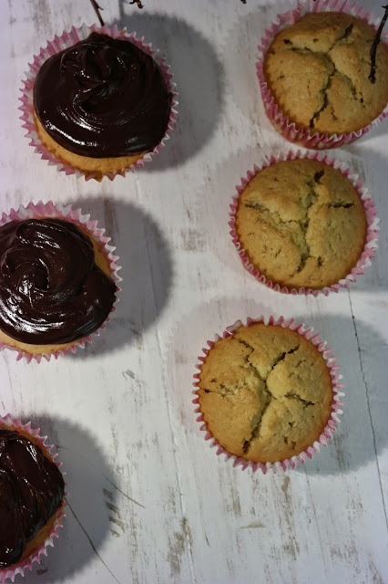 COZINHAR COM OS ANJOS: QUEQUES DE COCO