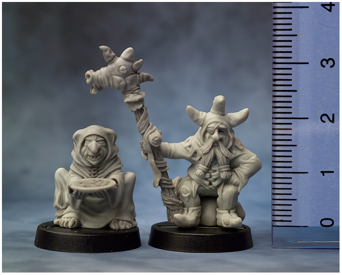 Paint Splats: Ex Royal Court Dwarf Jester with assistant