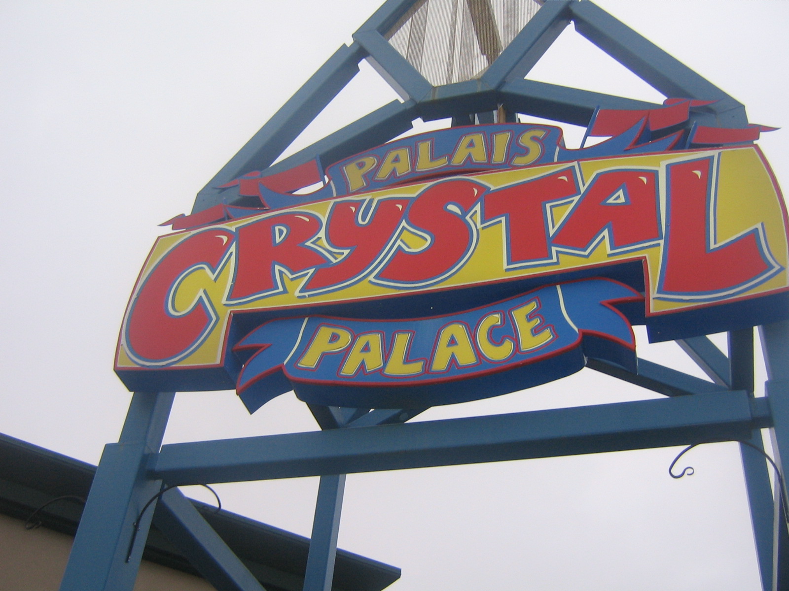 Two Tiny Tyrants: Sunday Snapshot: Family fun at Crystal Palace!