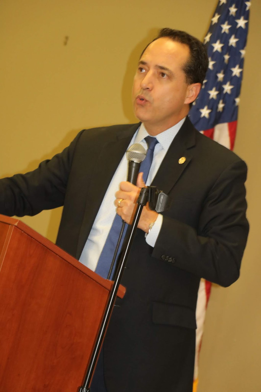 Walker Report - Shedding Light on Bexar County: Community Swearing In ...