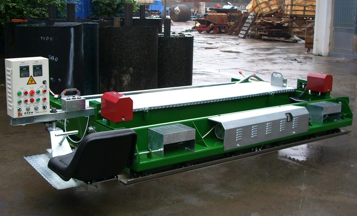Sports Builder: Paver (Finisher) Machines for SBR rubber or EPDM rubber ...