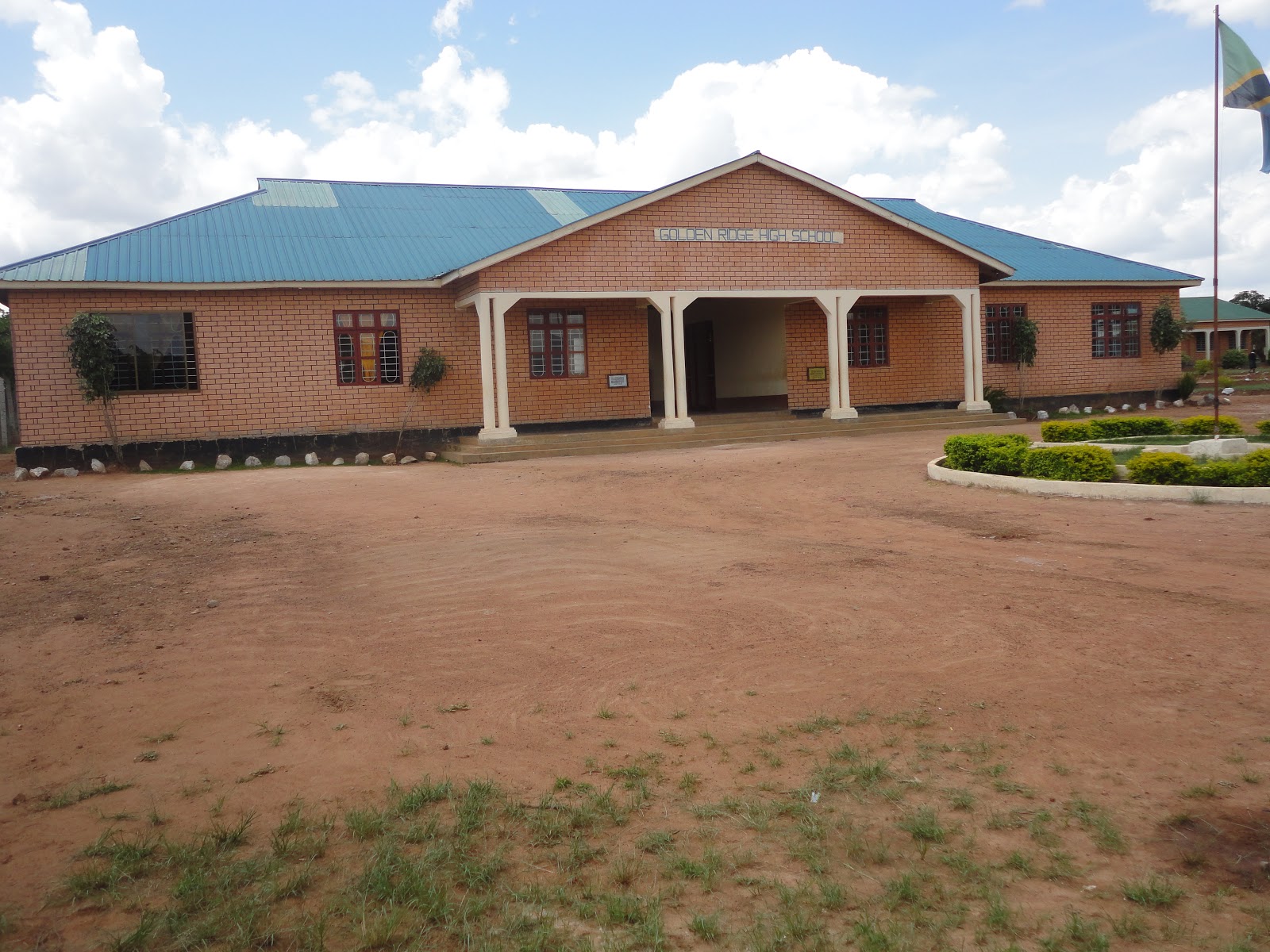 GOLDEN RIDGE HIGH SCHOOL