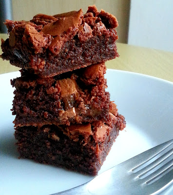 My sugar coated life...: Mars Bar filled brownies